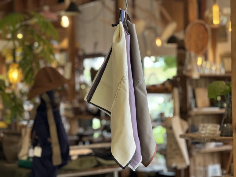 friday | Barnshelf バーンシェルフ