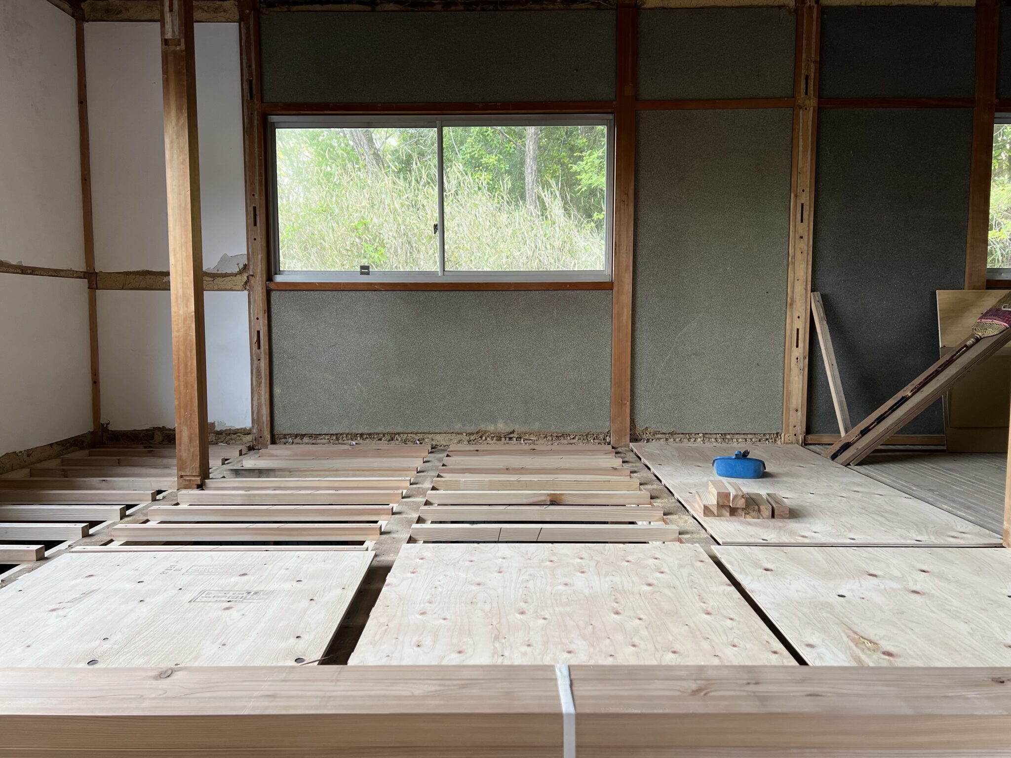 friday | Barnshelf バーンシェルフ